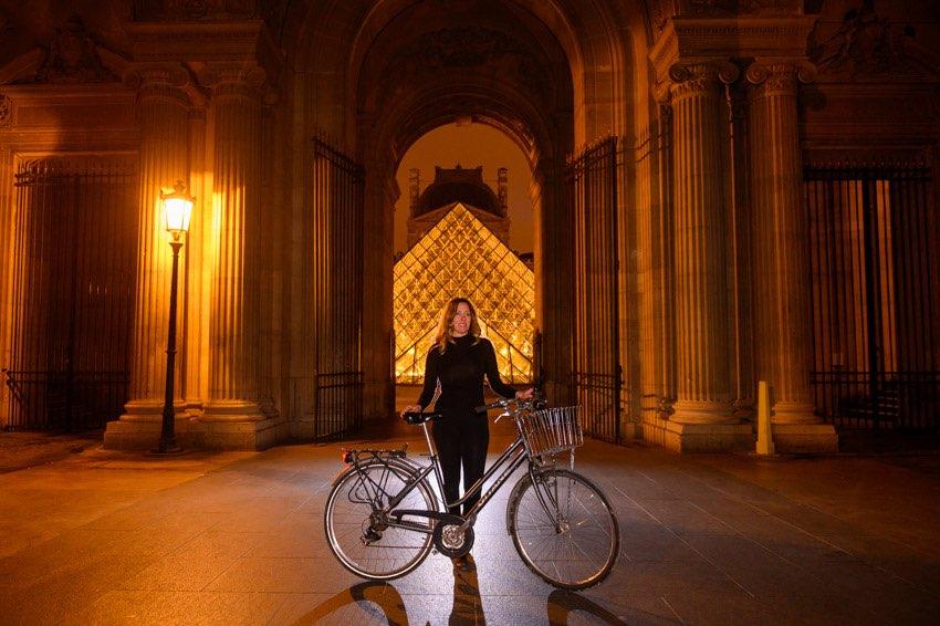Bike Ride in Paris at Night, a Unique Thrill